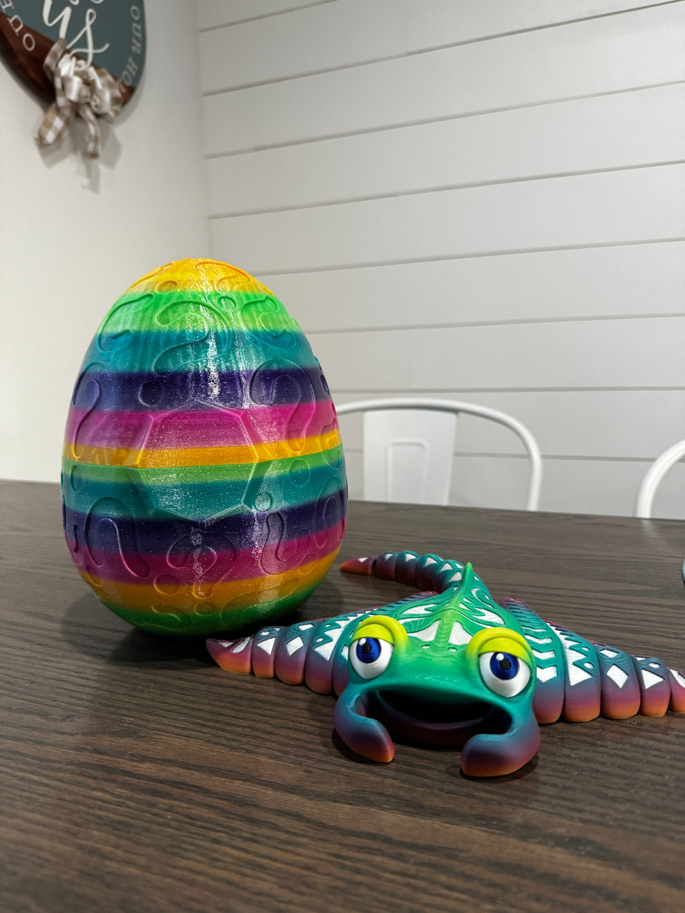 Giant Eggs with Mystery Manta Ray – Six-Stitches
